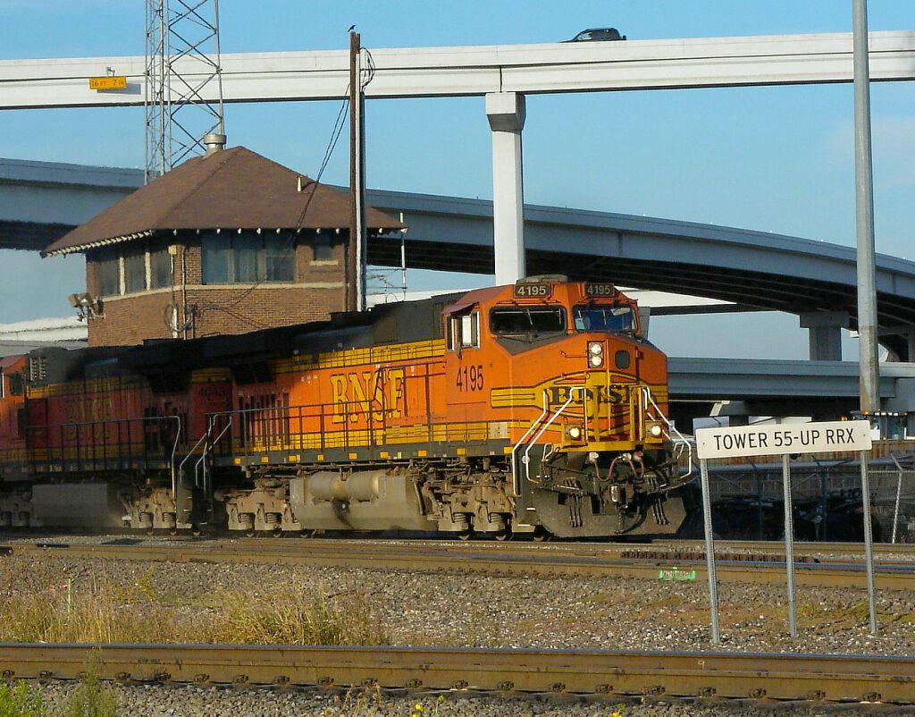BNSF 4195